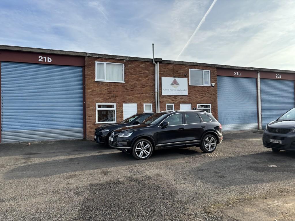Hoo Farm Industrial Estate... Industrial unit - £1,583 pcm (£365 pw)