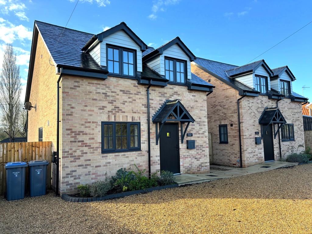 Yoxford 3 bed detached house - £330,000