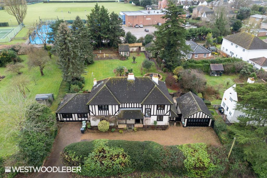Mill Lane, Broxbourne EN10 6 bed detached house for sale - £2,250,000