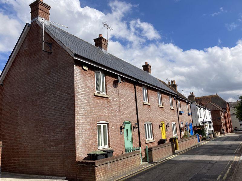 Cow Lane, Wareham 2 bed end of terrace house - £290,000