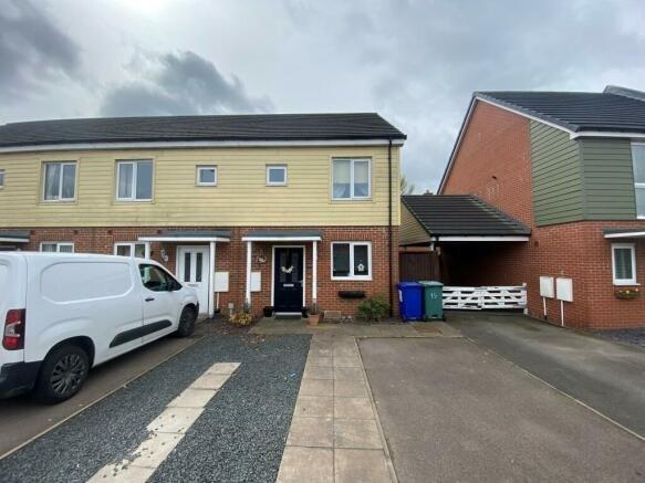 Lime Pit Lane, Cannock... 2 bed semi-detached house - £995 pcm (£230 pw)