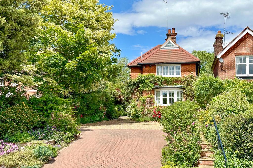 Fryerning Lane, Ingatestone 3 bed detached house for sale - £1,195,000