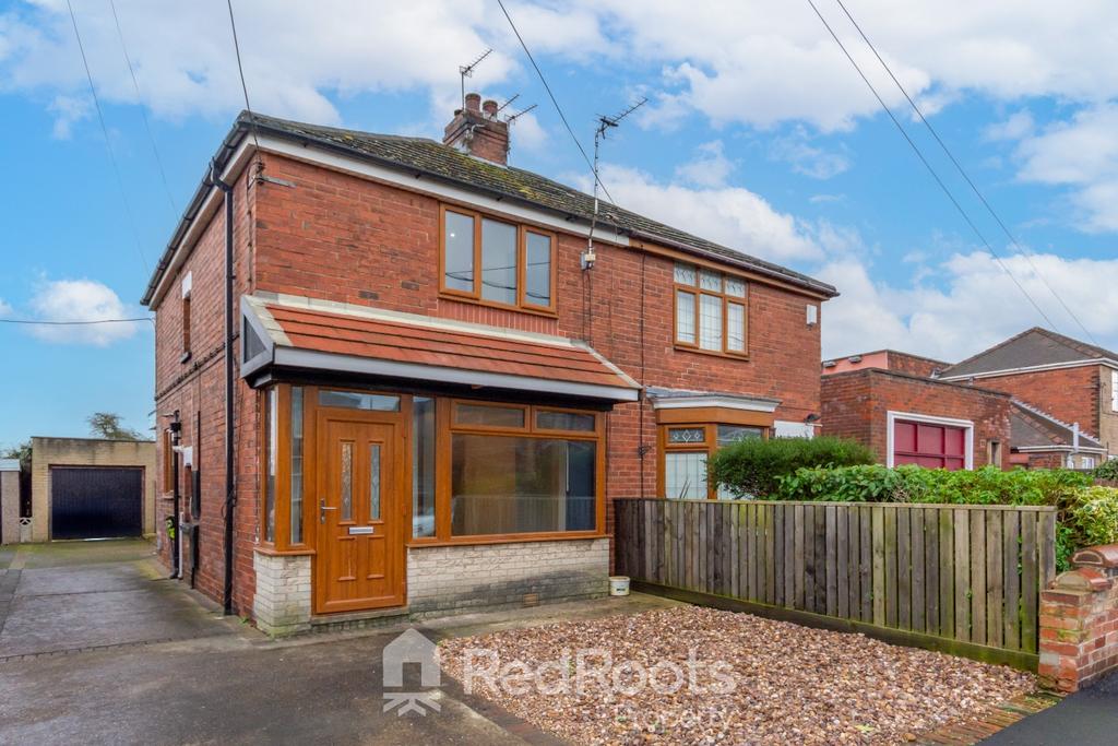 Tennyson Avenue, Doncaster DN5 2 bed semi-detached house - £170,000