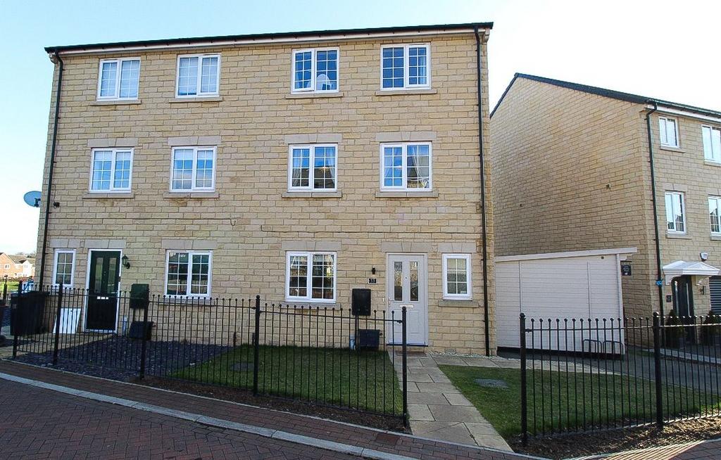 Gower Way, Rawmarsh, Rotherham 4 bed semi-detached house - £270,000