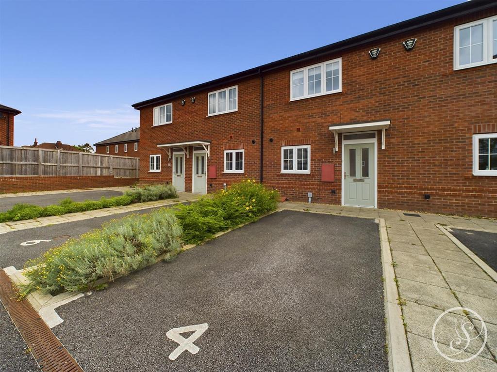 Eden Court, Leeds 2 bed terraced house - £252,500