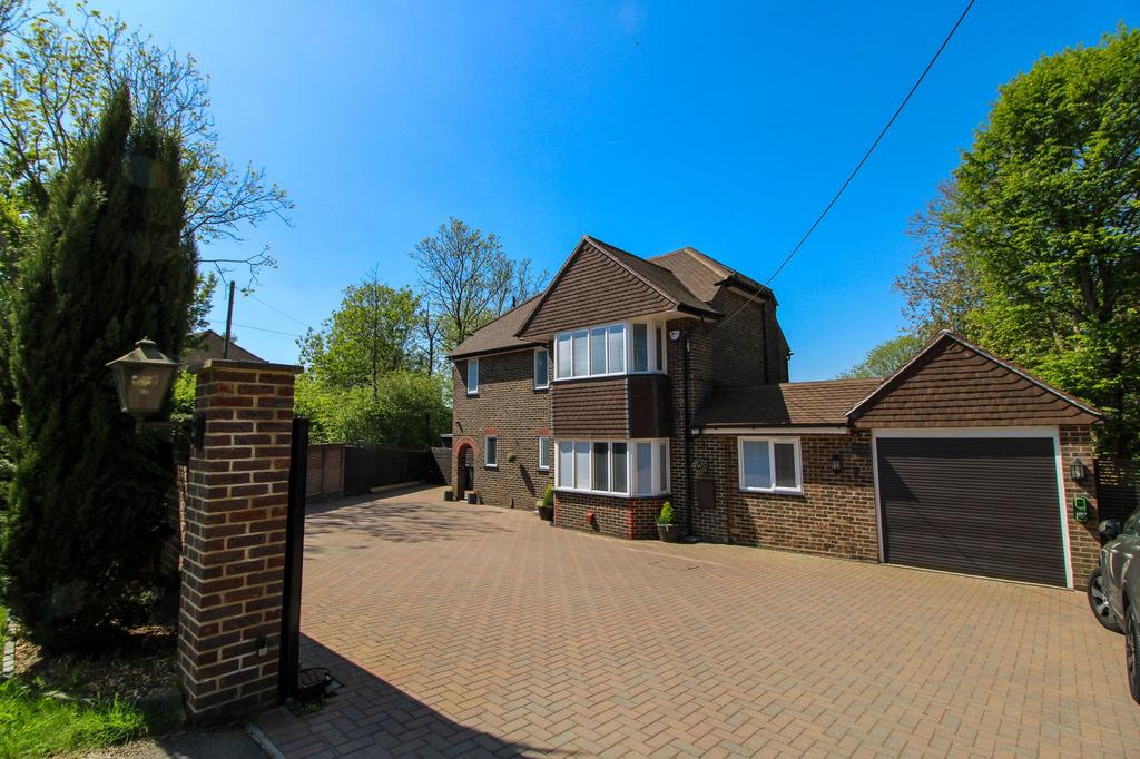 Keymer Road, Burgess Hill, RH15 4 bed detached house - £950,000