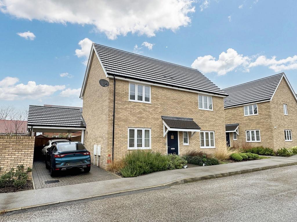 Maple Way, Fordham 3 bed detached house - £385,000