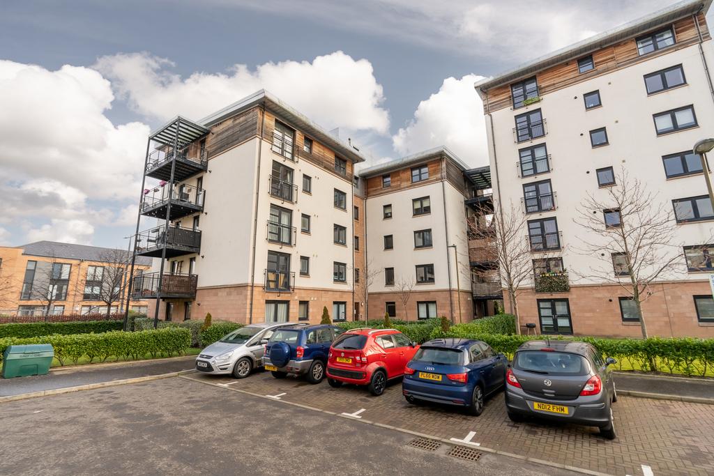 13/21 Constitution Place, The Shore... 2 bed flat - £255,000