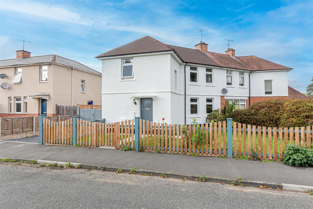 Coventry Avenue, Worcester 3 bed semi-detached house - £260,000