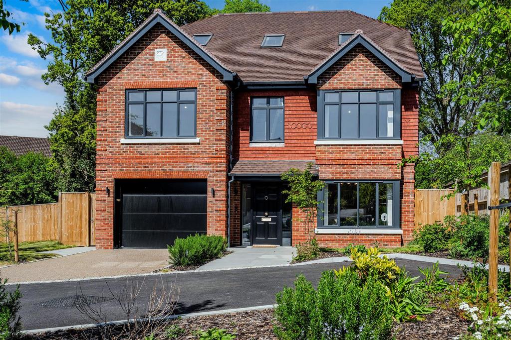 Shelvers Way, Tadworth 5 bed detached house for sale - £1,350,000
