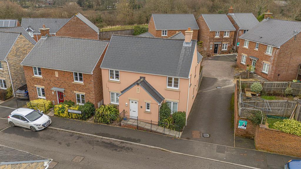 Ash Tree Road, Caerwent, NP26 4 bed detached house for sale - £360,000