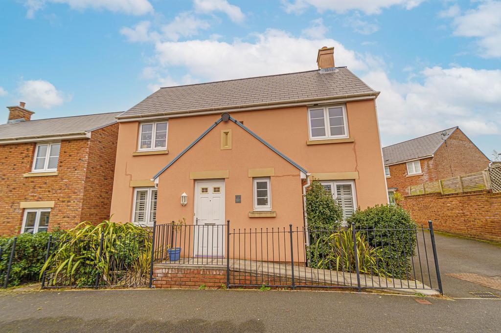 Ash Tree Road, Caerwent, NP26 4 bed detached house for sale - £360,000