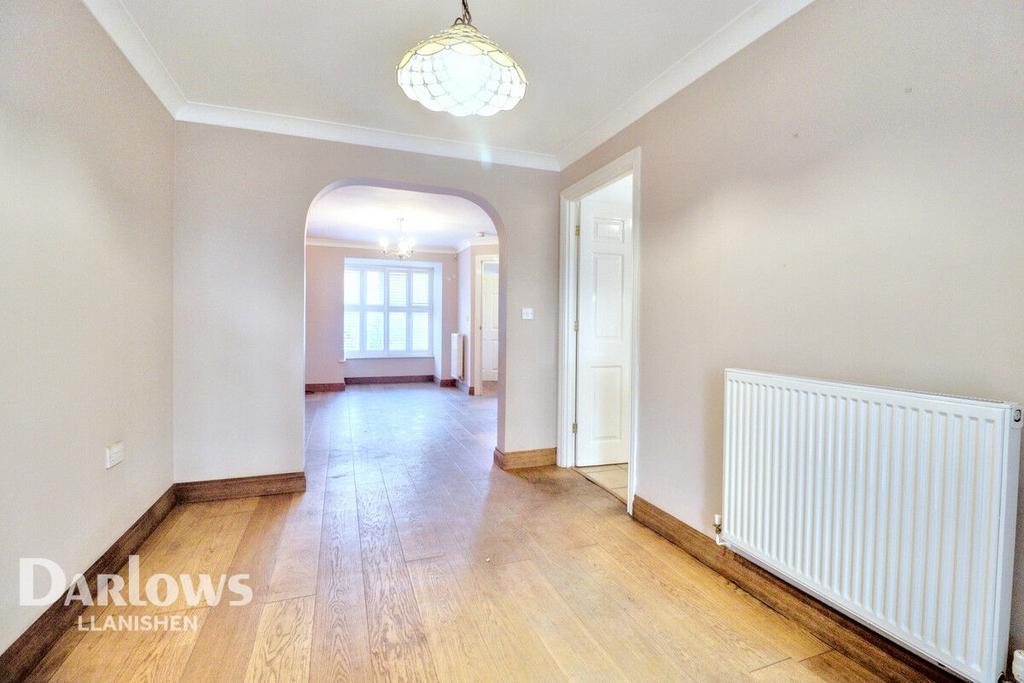 Bassetts Field, Cardiff 5 bed detached house - £450,000