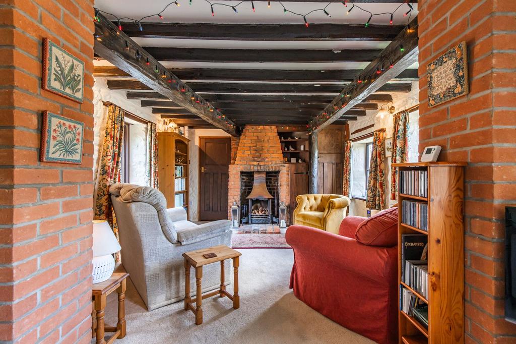 Bircham Newton 3 bed detached house for sale - £500,000