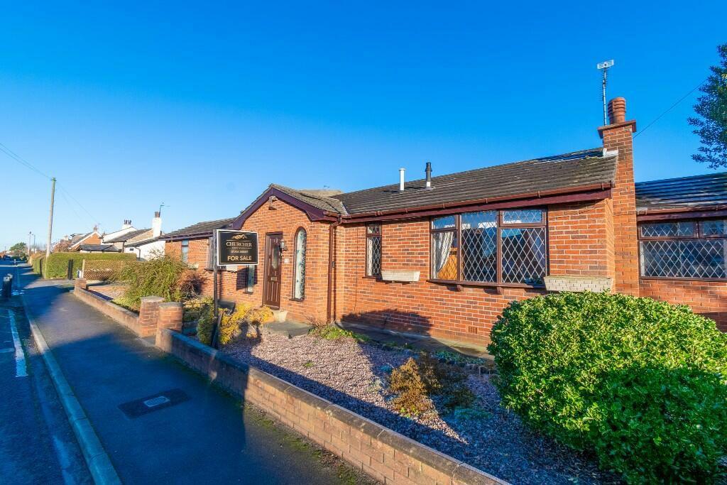Red Cat Lane, Burscough, Ormskirk... 2 bed detached bungalow - £200,000