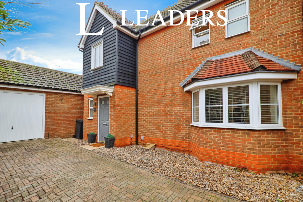 Malkin Drive 3 bed terraced house - £2,200 pcm (£508 pw)