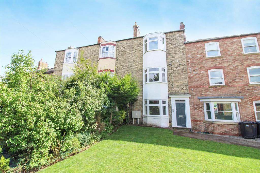 Mowbray Terrace, Thirsk 1 bed flat - £675 pcm (£156 pw)