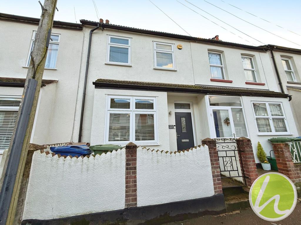 Digby Road, Corringham, SS17 3 bed terraced house for sale - £350,000