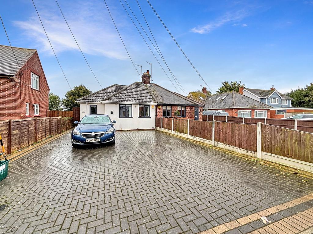Church Road, Thorrington, Colchester... 3 bed semi-detached bungalow ...