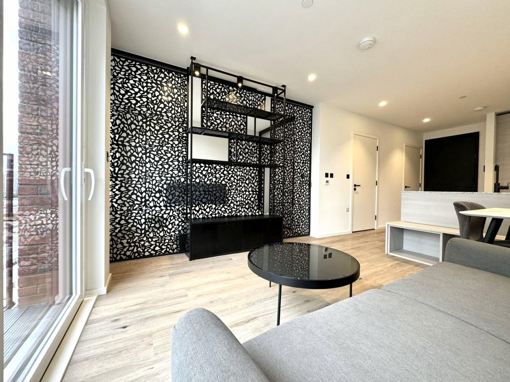 12 Hemlock Street, Poplar Riverside E14 Studio - £1,700 pcm (£392 pw)
