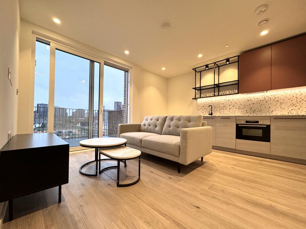 12 Hemlock Street, Poplar Riverside E14 1 bed flat - £1,850 pcm (£427 pw)