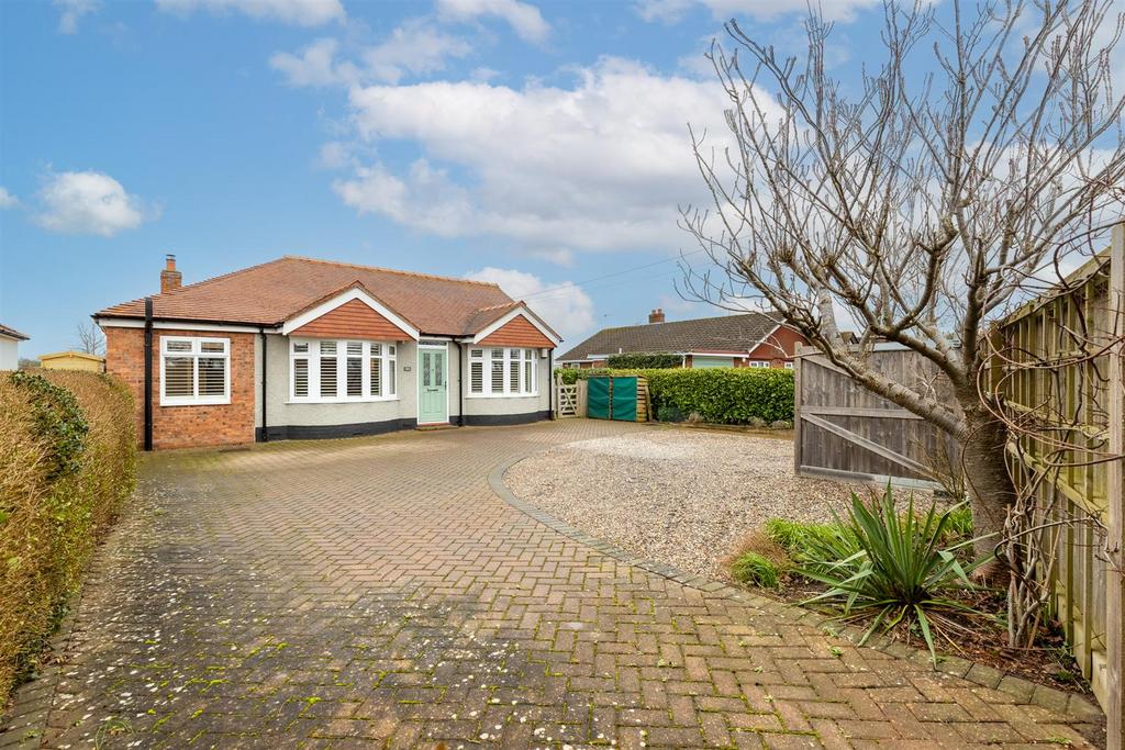 Broad Lane, Stapeley, Nantwich 2 bed detached house for sale - £500,000
