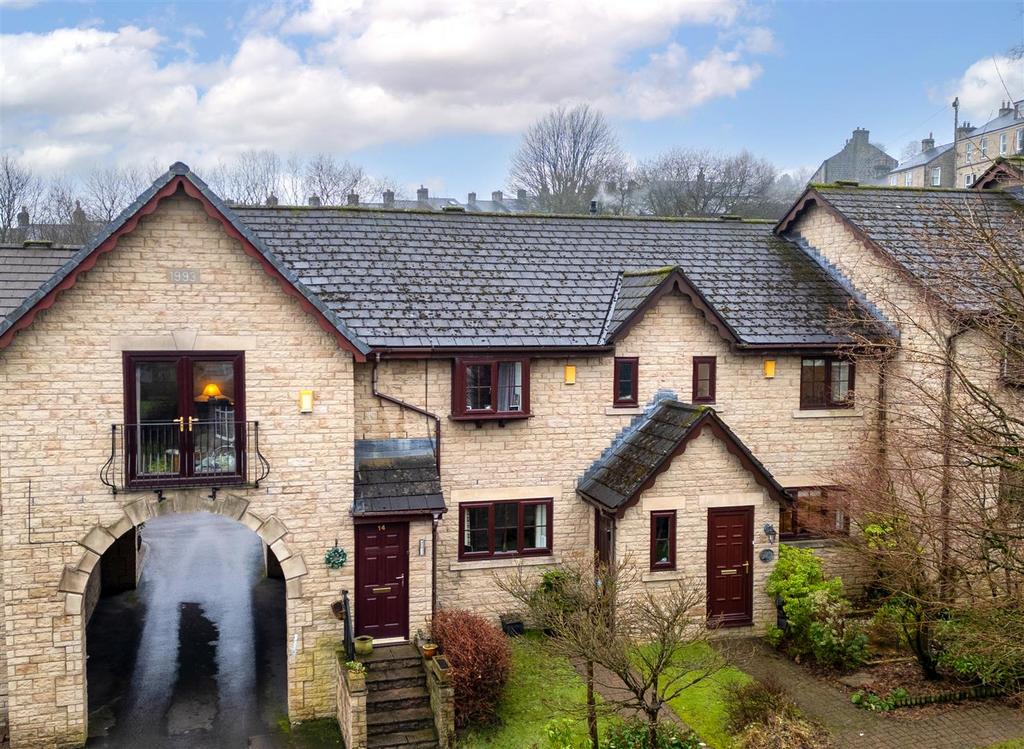 Grant Mews, Ramsbottom, Bury 3 bed terraced house - £260,000