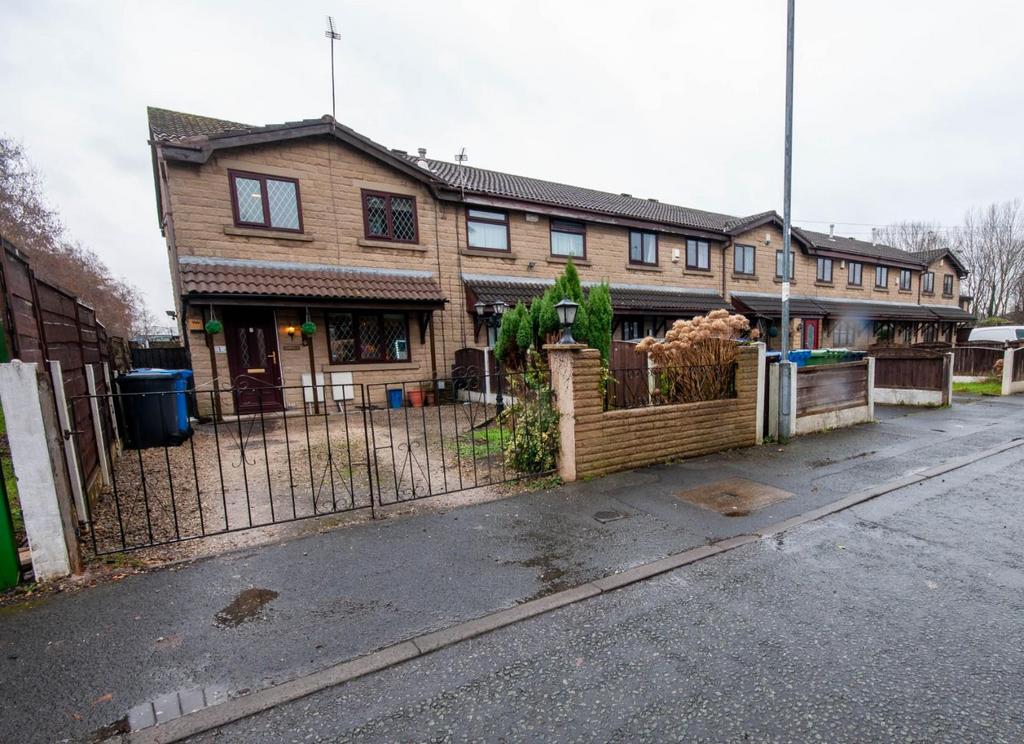 Ashworth Street, Manchester M26 3 bed townhouse for sale - £200,000