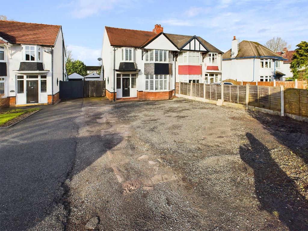Crewe Road, Crewe CW2 3 bed semi-detached house for sale - £325,000