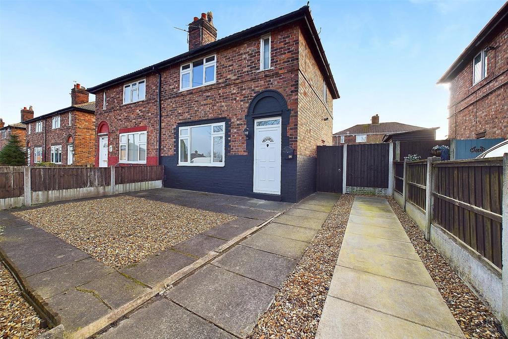 Lilford Avenue, Warrington 2 bed semi-detached house - £900 pcm (£208 pw)