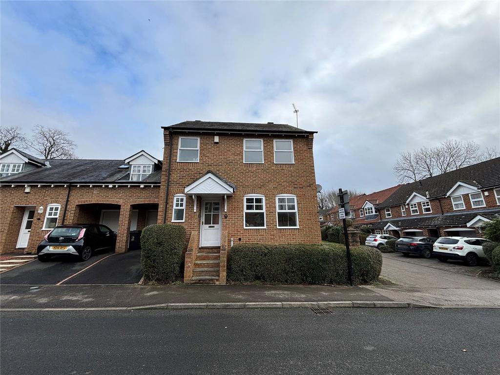 3 St Giles Close, Gilesgate, Durham, DH1 5 bed semi-detached house - £ ...