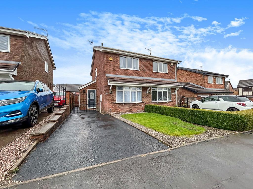 Barbrook Avenue, Stoke-on-Trent ST3 2 bed semi-detached house for sale ...