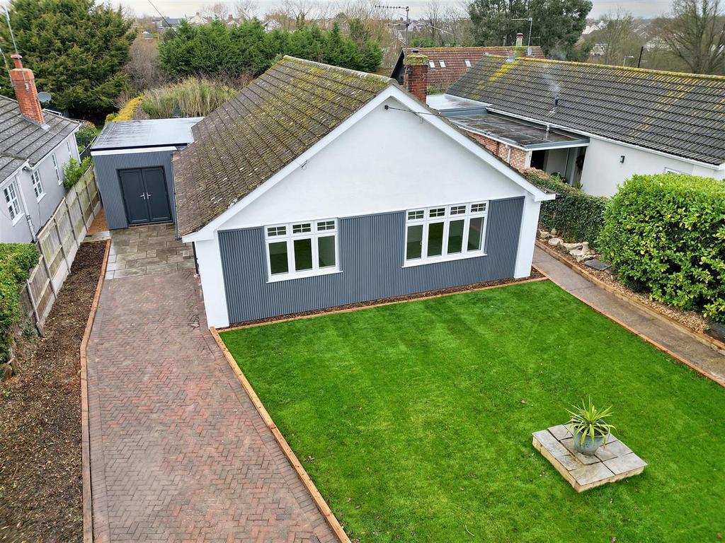Borrow Road, Lowestoft 3 bed detached bungalow for sale - £490,000