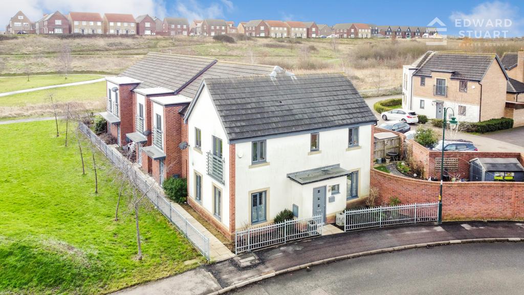 Hampton Vale, Peterborough PE7 3 bed semi-detached house for sale - £ ...