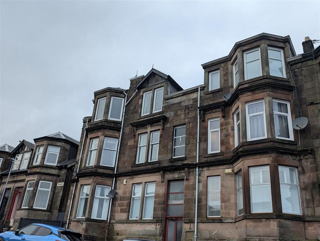 John Street, Gourock PA19 2 bed flat - £675 pcm (£156 pw)