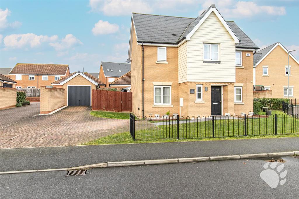 School Avenue, Basildon SS15 4 bed detached house for sale - £600,000
