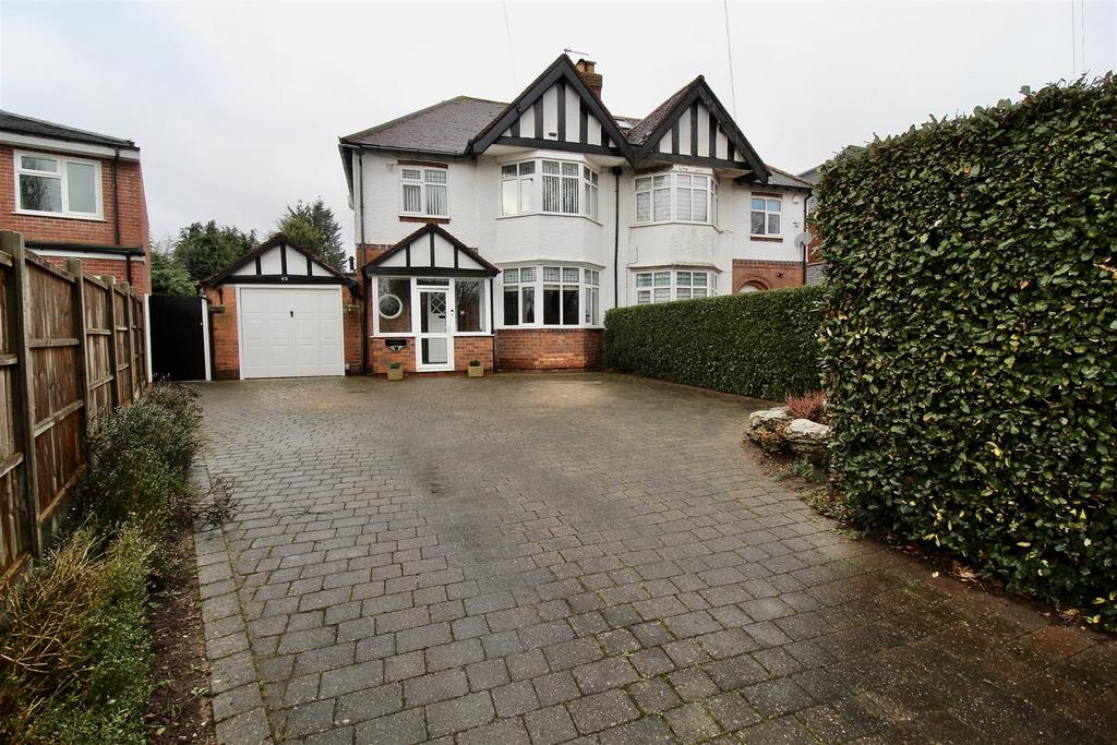 Hodge Hill Common, Birmingham B36 3 bed semi-detached house - £450,000