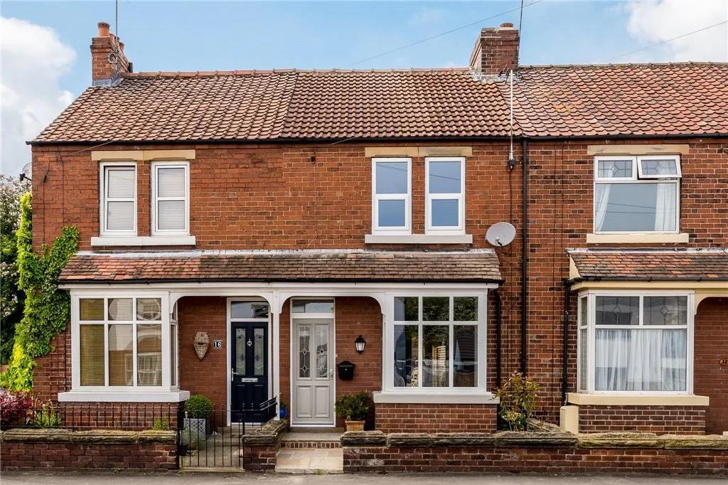 Stutton Road, Tadcaster 3 bed terraced house - £285,000
