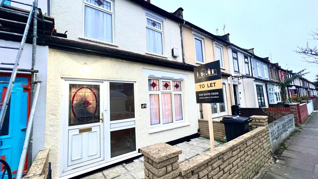 Roman Road, IG1 2NZ 2 bed terraced house - £2,290 pcm (£528 pw)