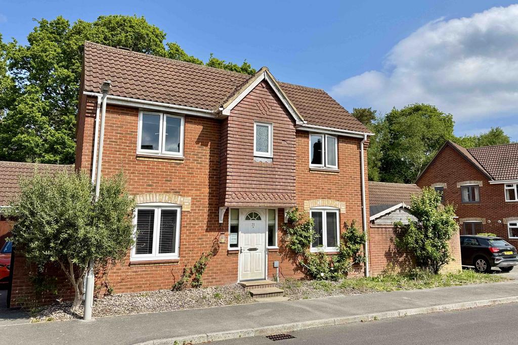 Liederbach Drive, Verwood, BH31 4 bed detached house for sale - £450,000