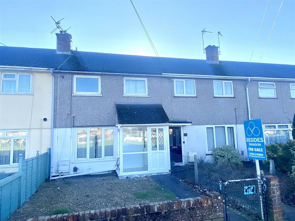 Abbey View Road, Swindon SN25 3 bed terraced house - £230,000