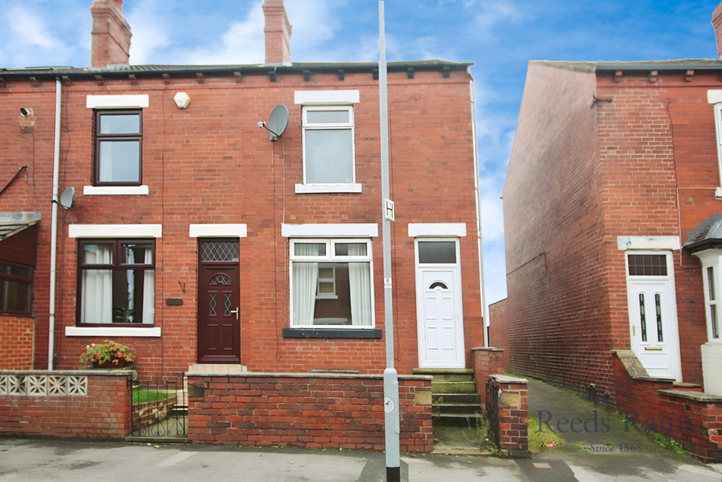 Middleton Avenue, Leeds LS26 3 bed end of terrace house for sale - £160,000