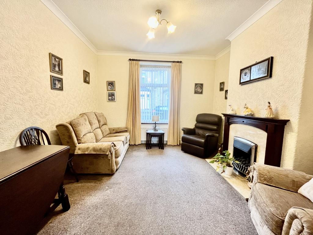 Birch Road, Barnard Castle DL12 2 bed terraced house - £155,000