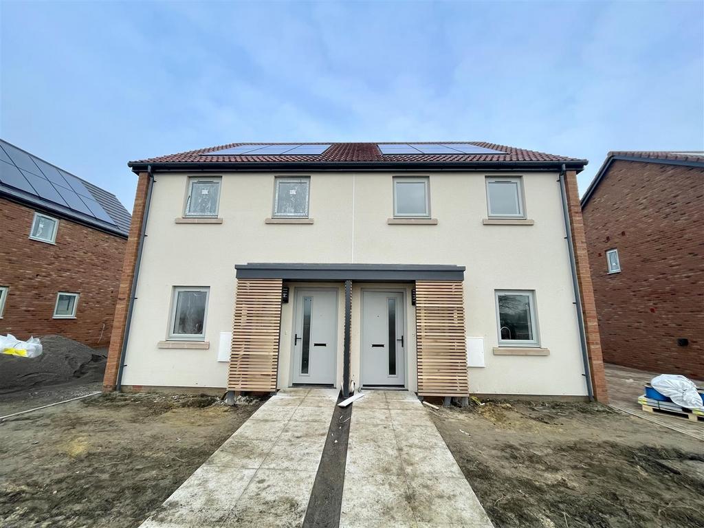 Primrose View, Worton 2 bed semi-detached house - £130,000