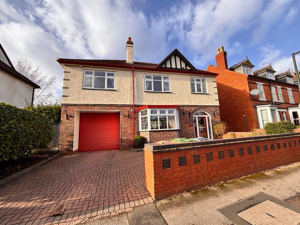 Jesson Road, Walsall, WS1 5 bed detached house - £565,000