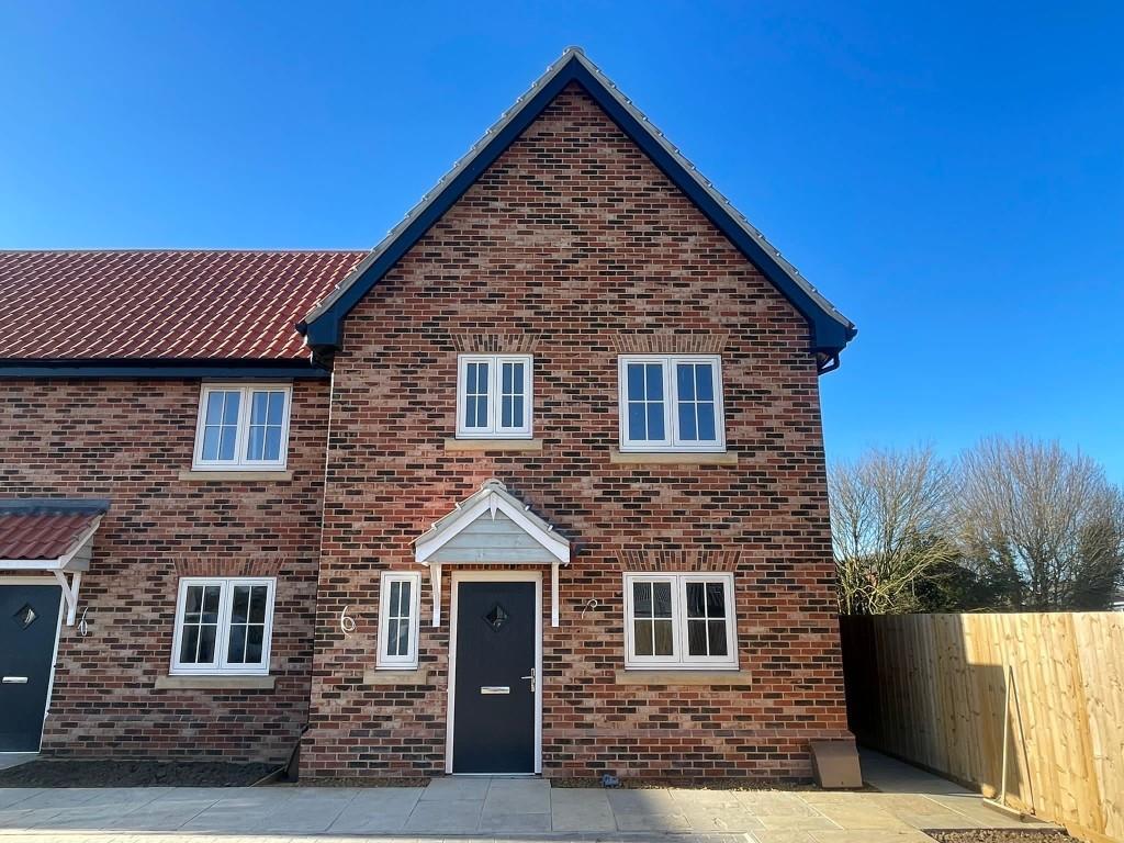 Coopers Close, Aslacton NR15 2 bed end of terrace house to rent - £ ...
