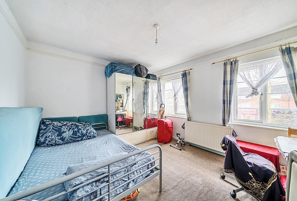The Hyde, London NW9 2 bed apartment for sale - £300,000