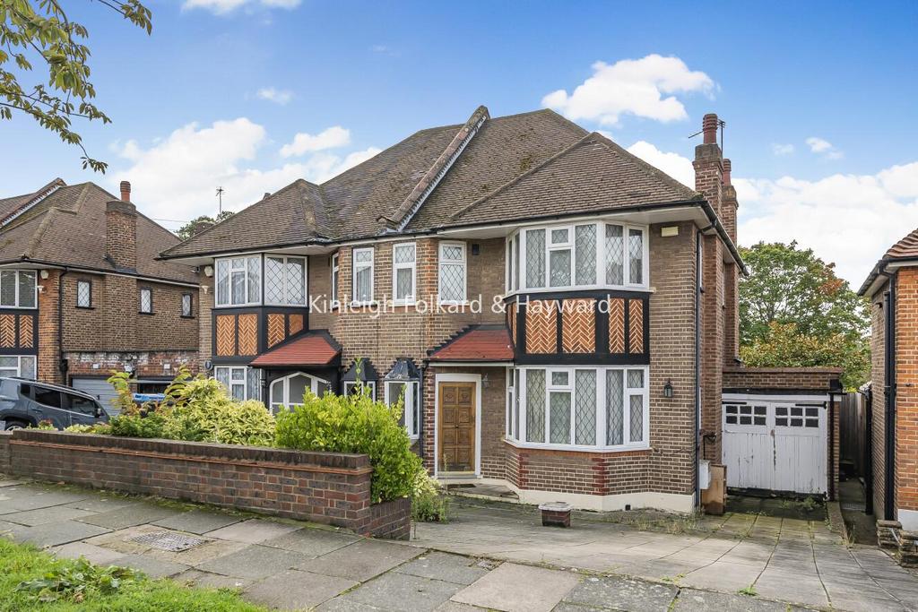 Morton Way, Southgate 3 bed semi-detached house for sale - £800,000