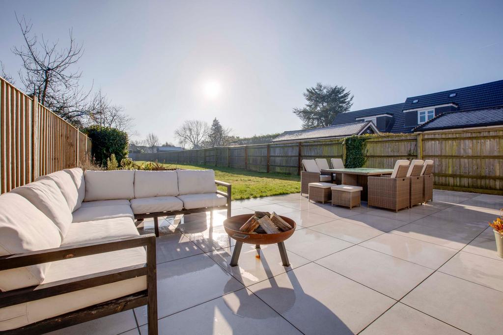 Holmer Green Road, High Wycombe HP15 5 bed detached house for sale - £ ...