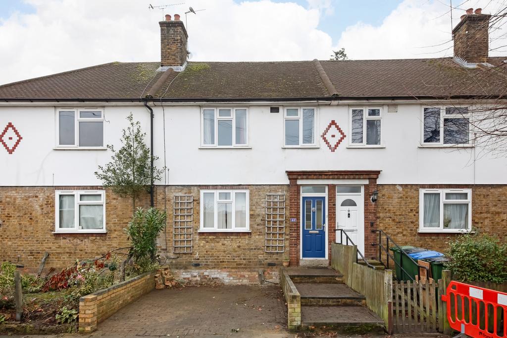 Highcombe, Charlton, SE7 3 bed terraced house - £2,150 pcm (£496 pw)
